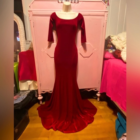 The Pyramid Collection | Dresses | Pyramid Collectionnwot Gorgeous Sexy ...